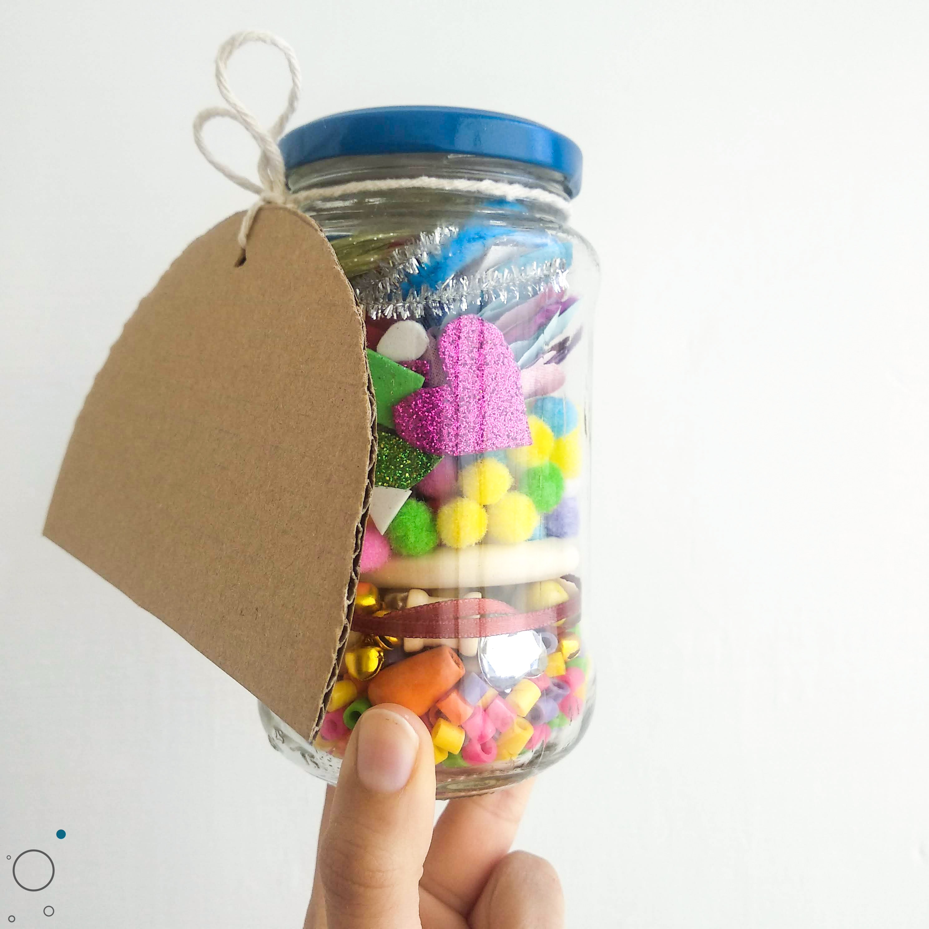 Craft the Rainbow: A Joyful Jar